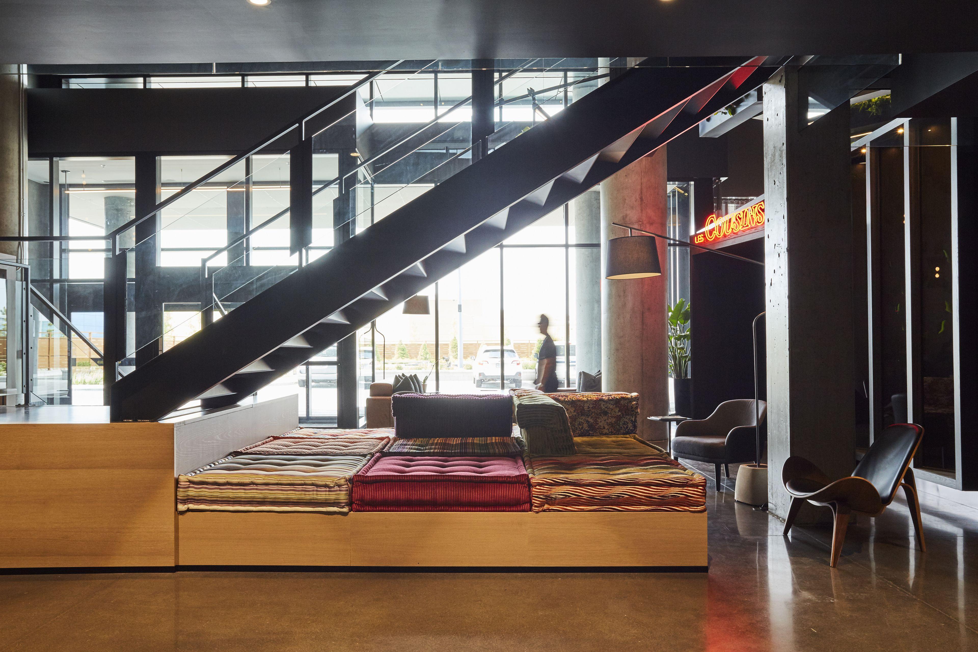 ALT HOTEL QUARTIER DIX30 BROSSARD - RÉSERVEZ VOTRE SÉJOUR À BROSSARD À ...