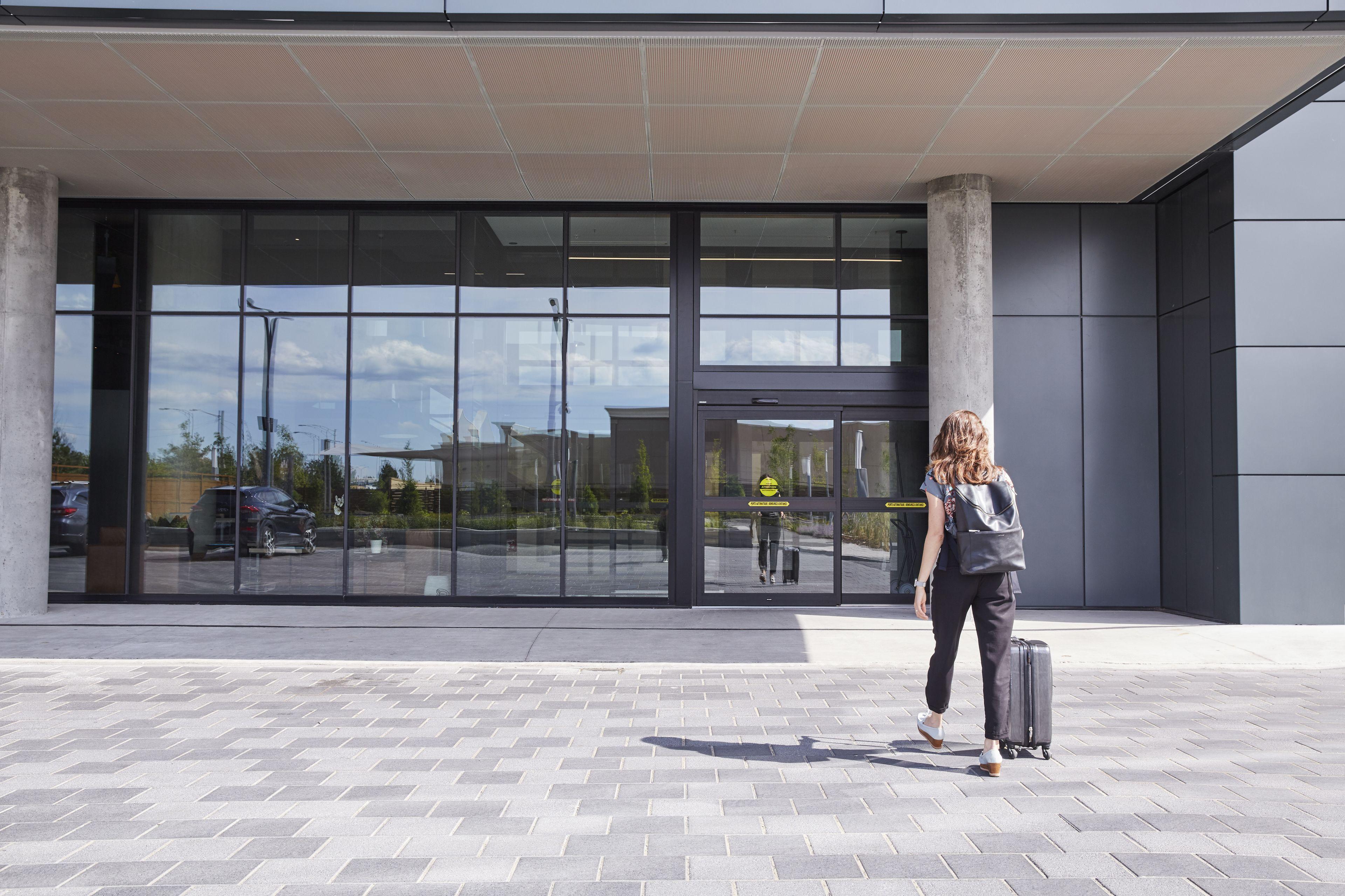 ALT HOTEL QUARTIER DIX30 BROSSARD - RÉSERVEZ VOTRE SÉJOUR À BROSSARD À ...